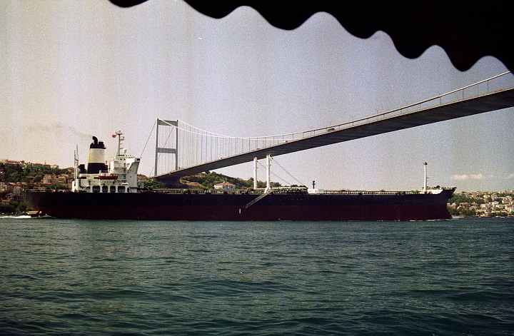 Istanbul, Bootsfahrt auf dem Bosporus, Fathi Sultan Mehmat Bruecke 3